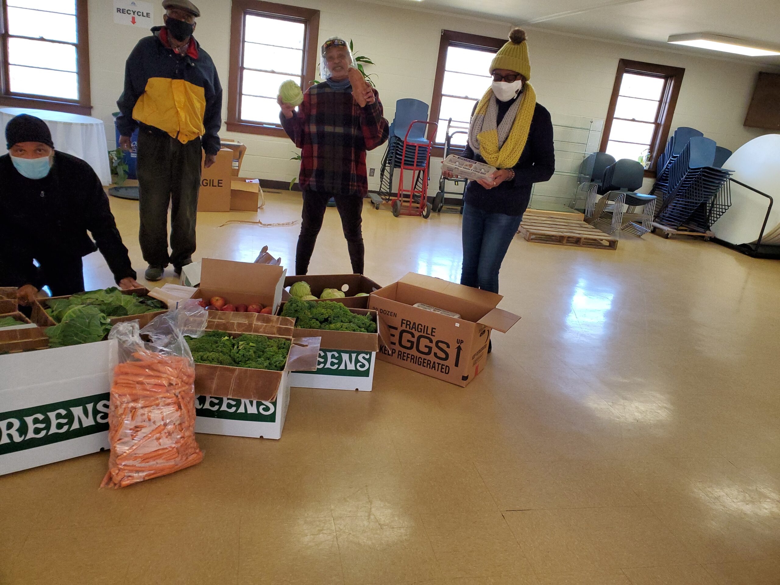Food Distribution In Reach/Outreach | St Ambrose Episcopal Church